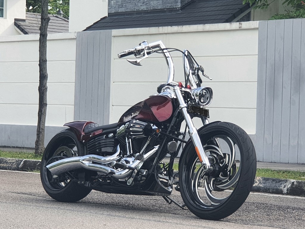 August 2009 HARLEY DAVIDSON ROCKER C (FXCWC) AMERICAN CHOPPER -STYLE ...